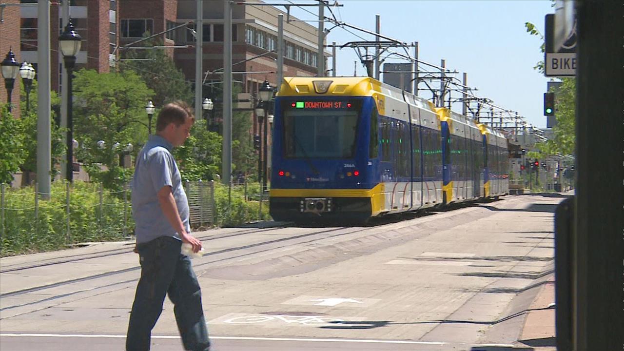 U of M warms to opening of Green Line trains on campus | kare11.com