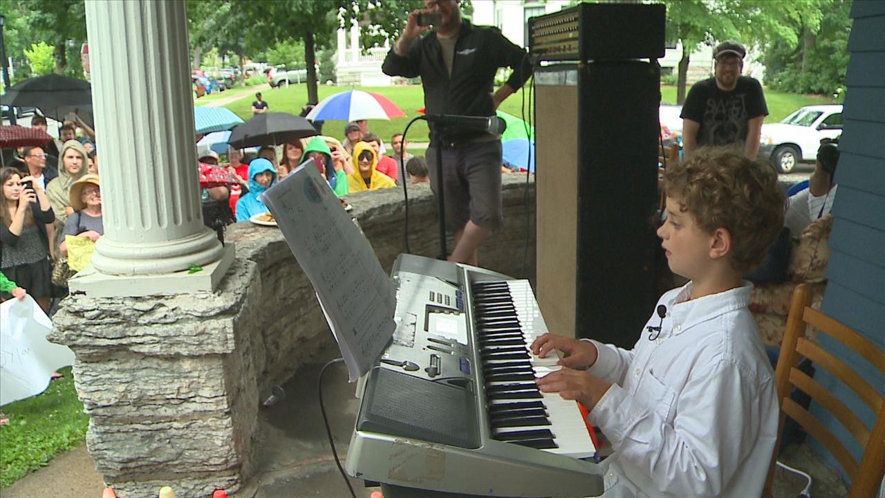 Hundreds attend 8-year-old's concert | kare11.com
