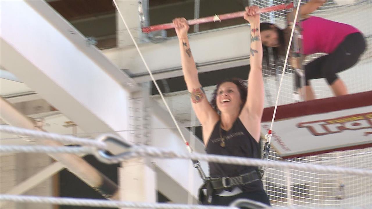 Paralyzed athletes find flight through trapeze | kare11.com