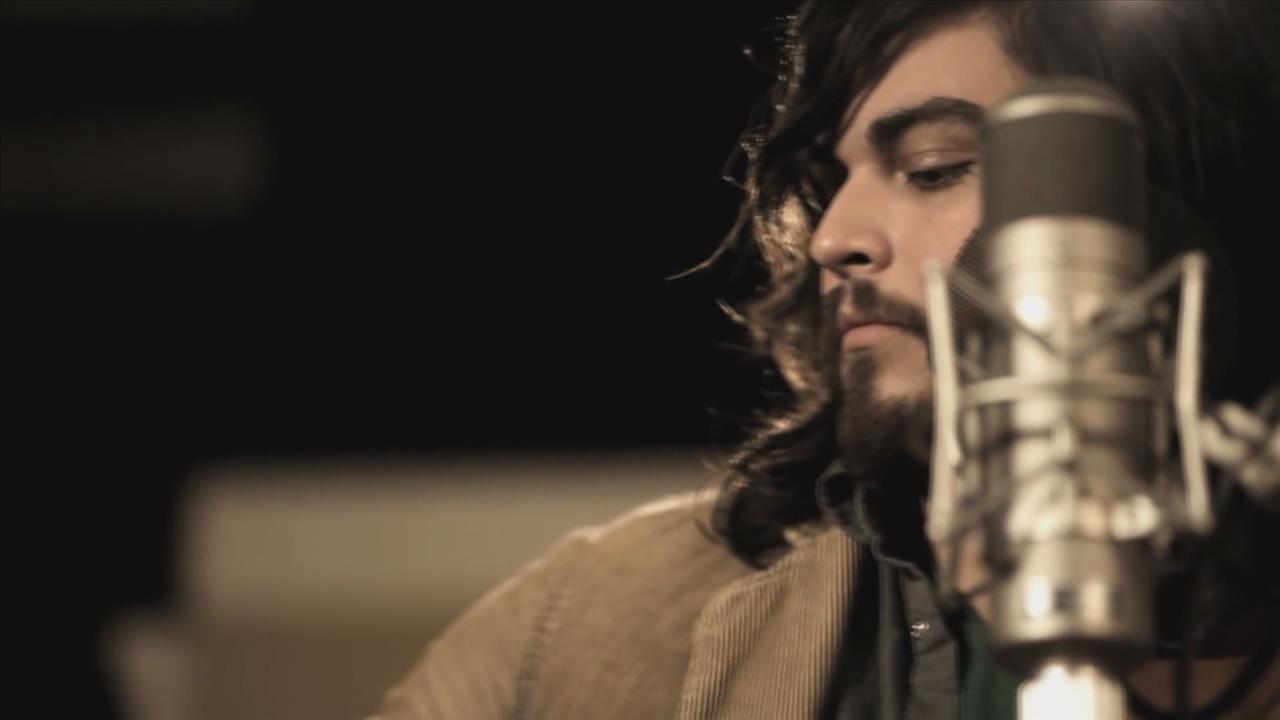 Mpls. songwriter basks in national attention | kare11.com