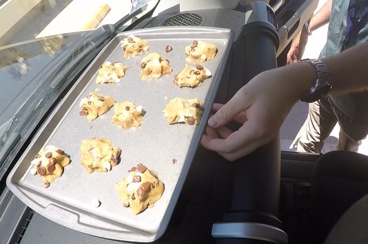 Phoenix news crew bakes cookies in a hot car | kare11.com