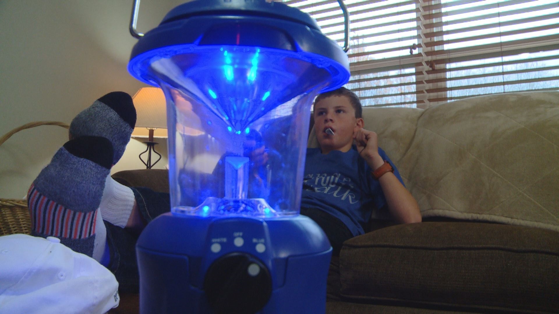 Kids who KARE: Teen 'lights it up blue' for Autism | kare11.com