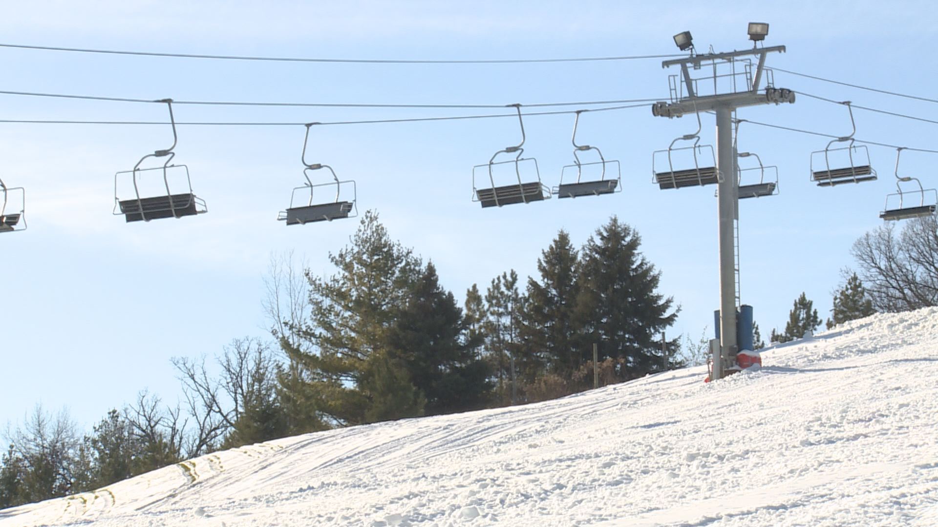 Afton Alps joins attempt to set Largest Ski/Snowboard Lesson | kare11.com