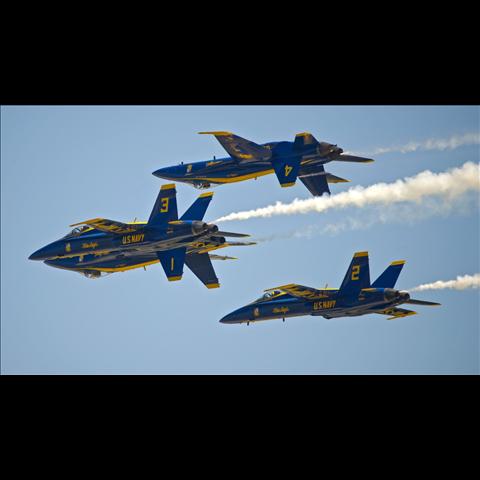Thousands flock to Blue Angels' practice session | kare11.com