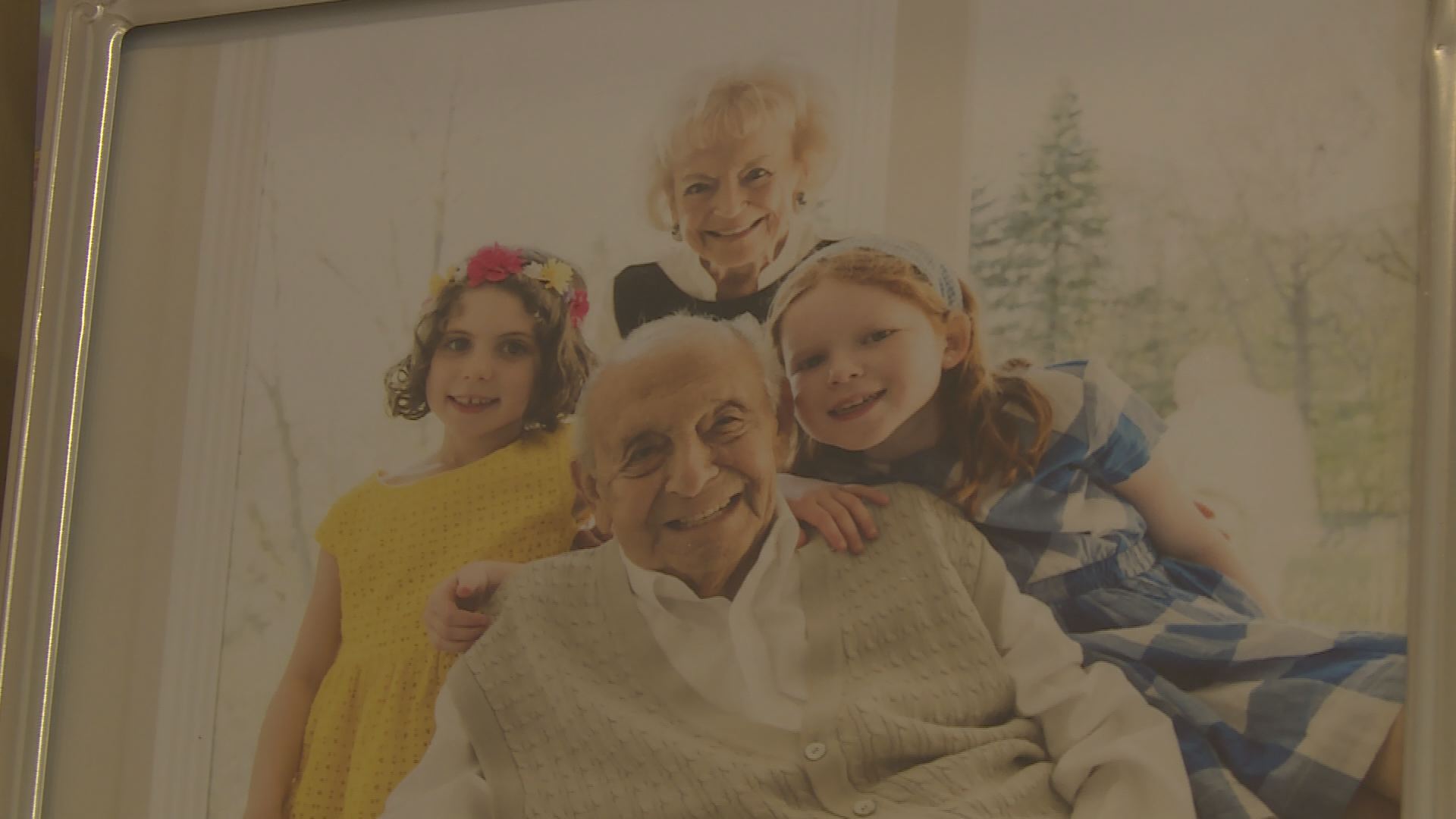 Rainbow Foods co-founder dies at 92 | kare11.com