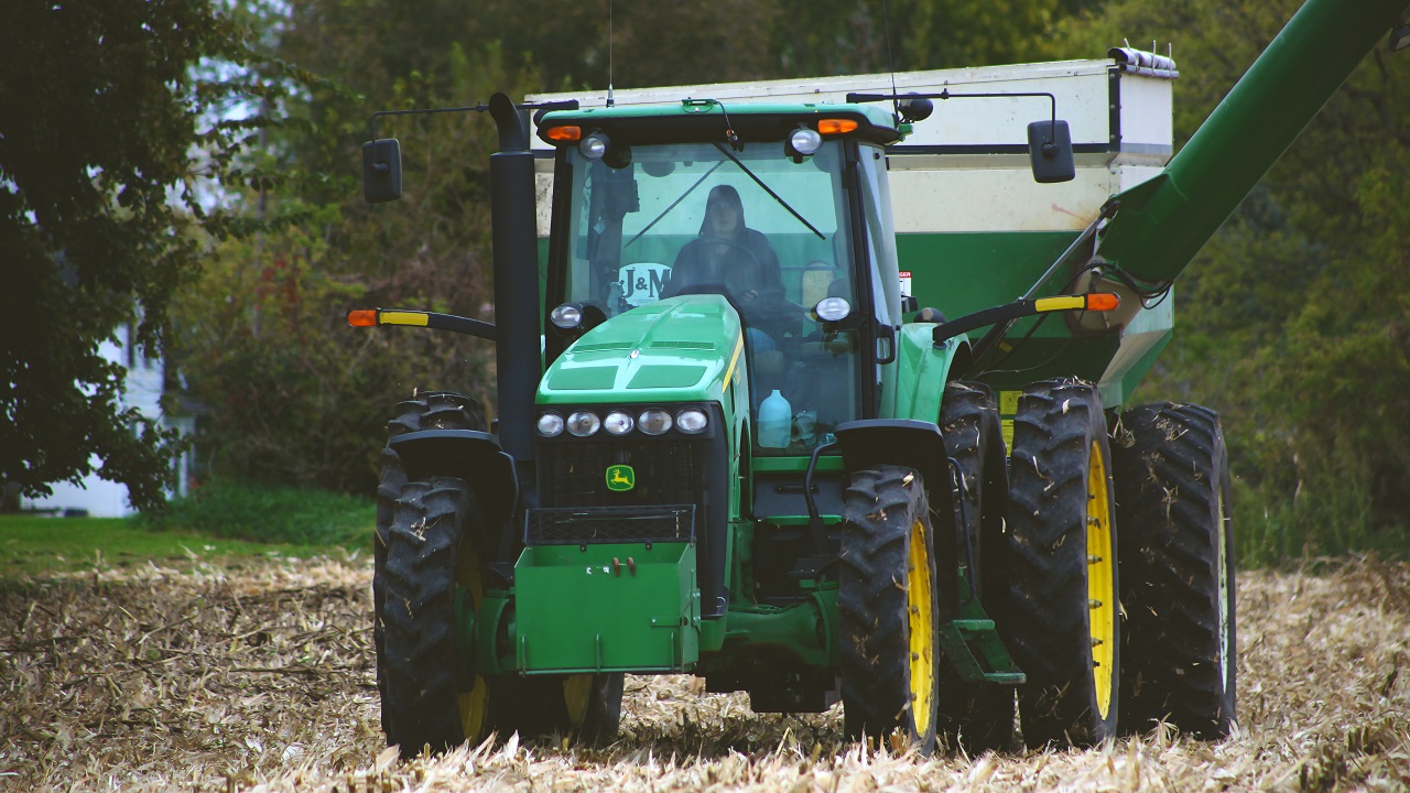 After dad's death, daughters save family farm | 9news.com