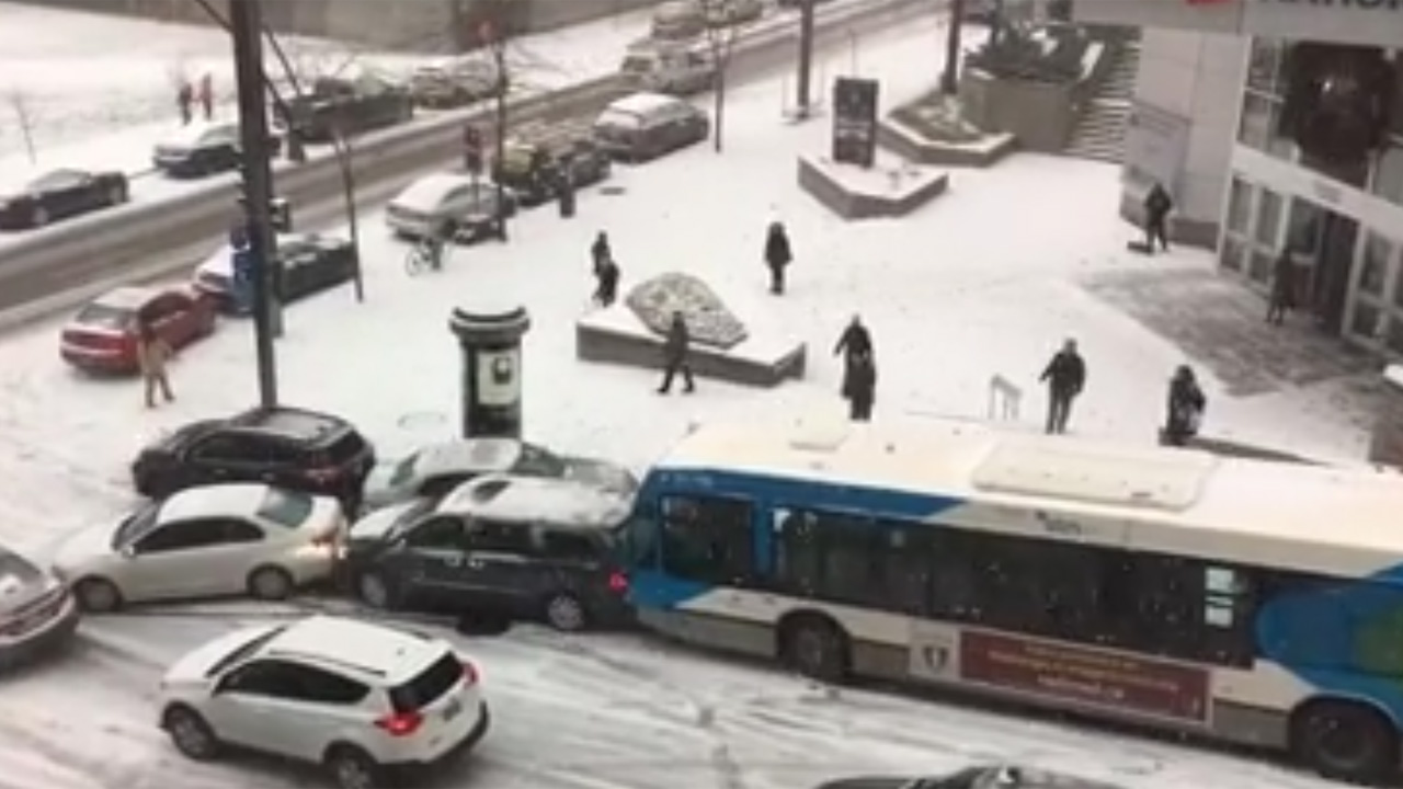 Multi-vehicle pile-up in Canada goes viral | kare11.com