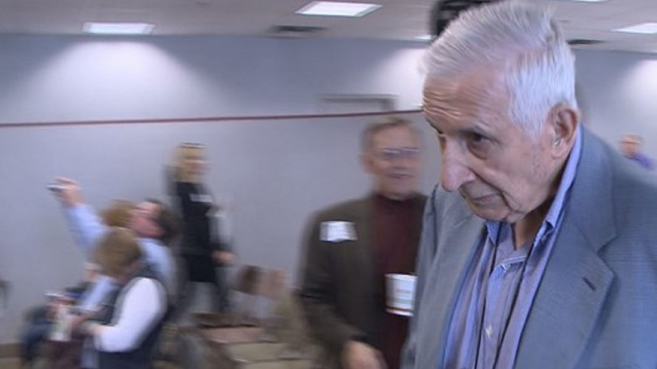 Sid Hartman still writing at 96: 'This is fun for me' | kare11.com