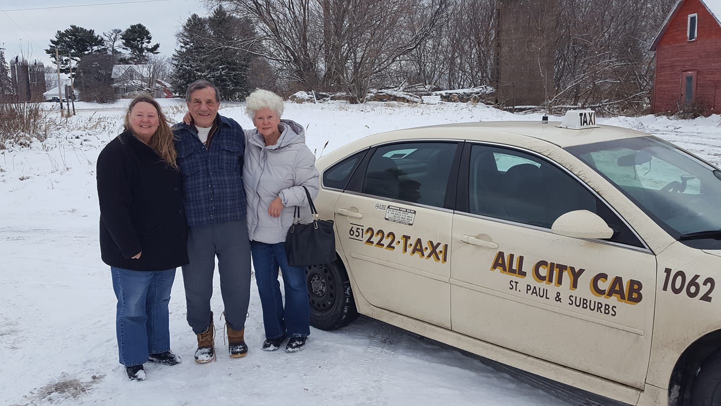 Cab driver helps elderly man find lost vehicle | wtsp.com
